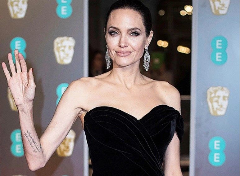 Vychudnutá a zničená Angelina Jolie: Túto zradu nečakala, deti od nej ...